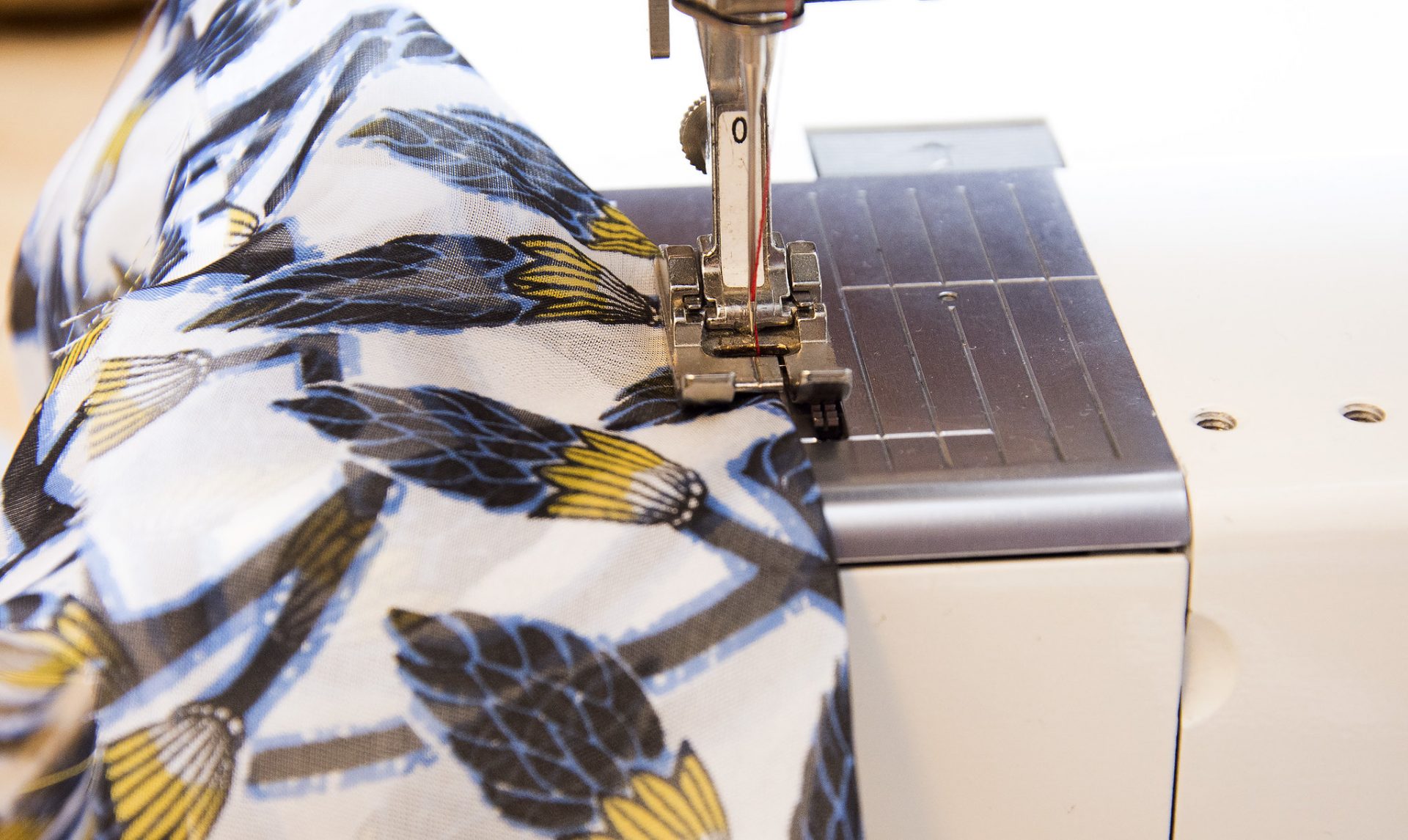 Sewing darts in sheer fabrics using bobbin thread - The Last Stitch