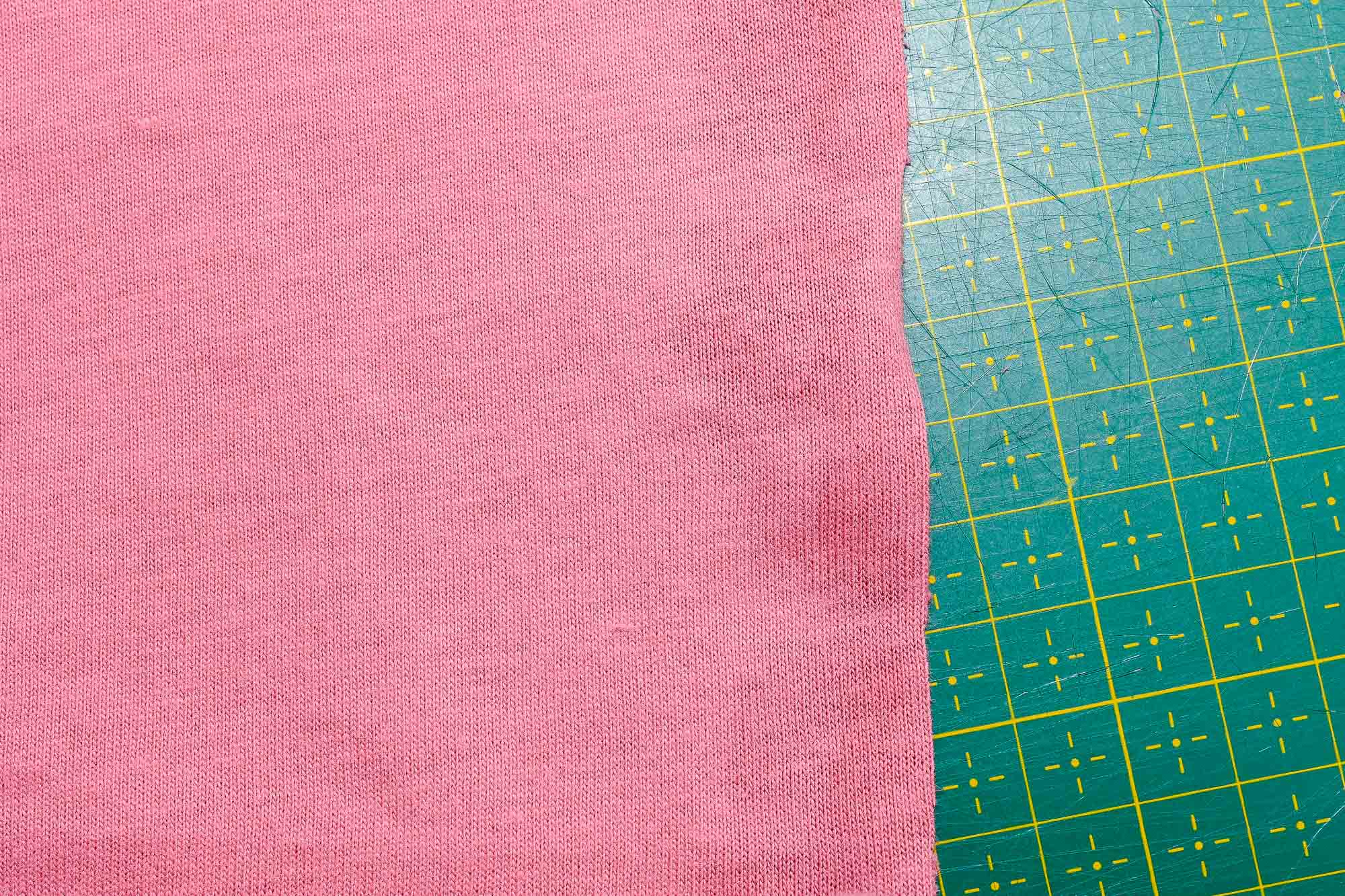 Cutting Knit Fabrics – 8 Essential Tips For Success - The Last Stitch