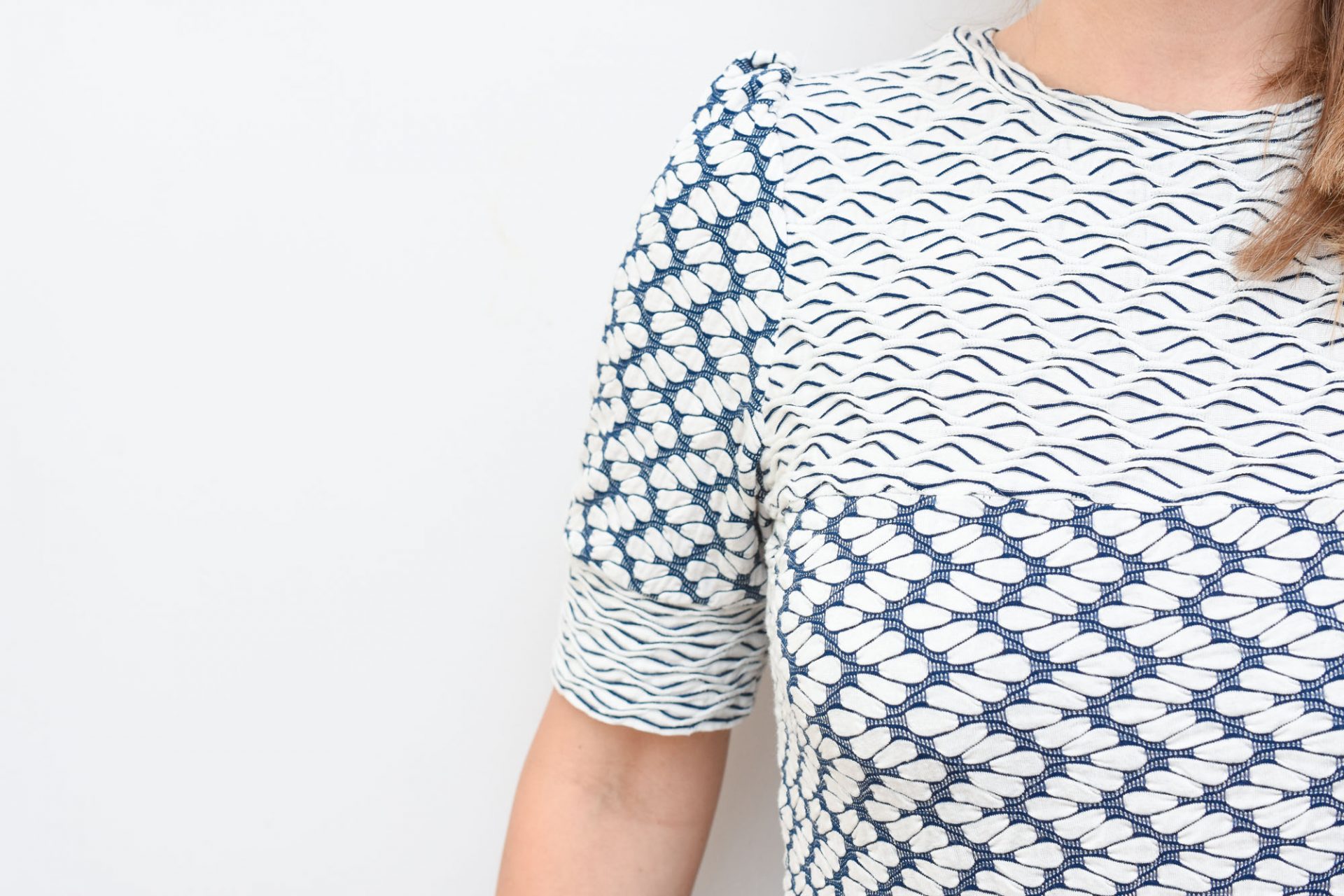 Sewing a knit top with contrast details – The Last Stitch Johanna Lundström