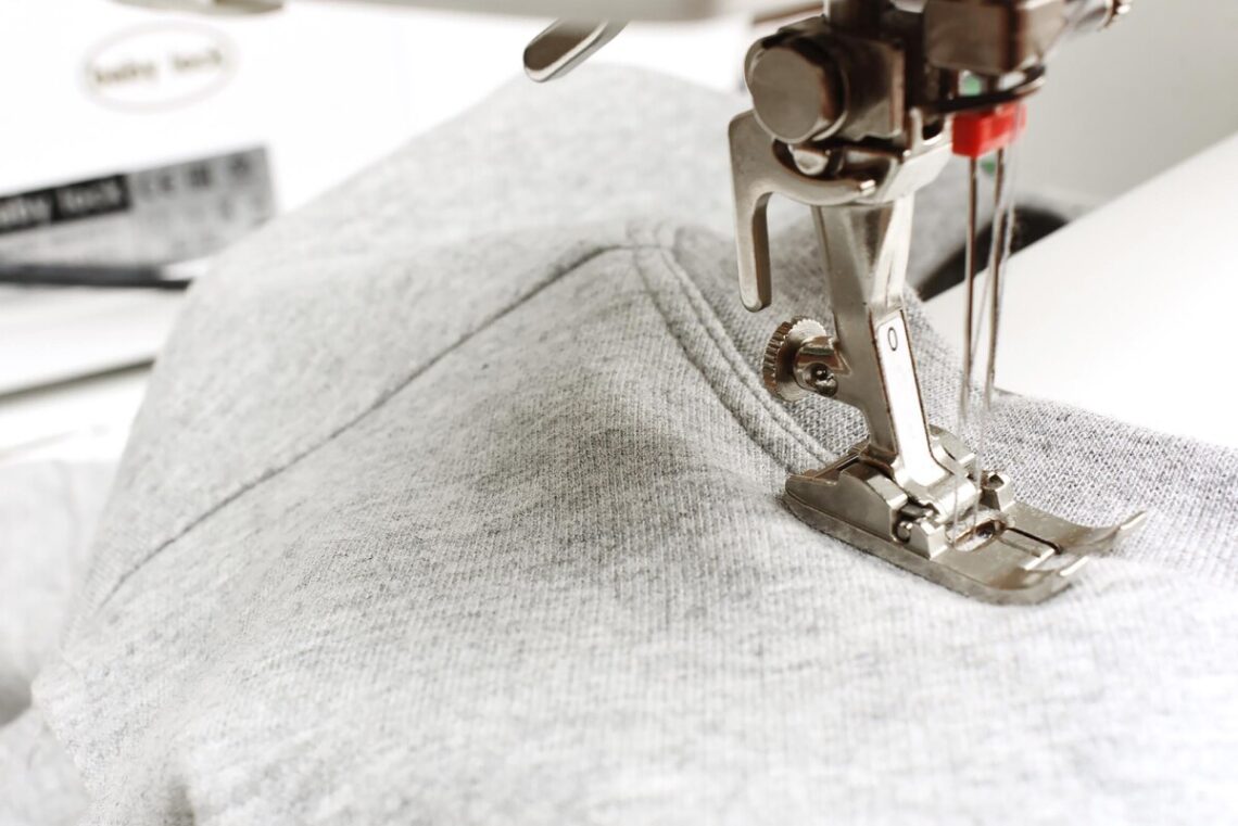 How to Sew a T-shirt Knit Neckband the Fail-Proof Way – The Last Stitch ...