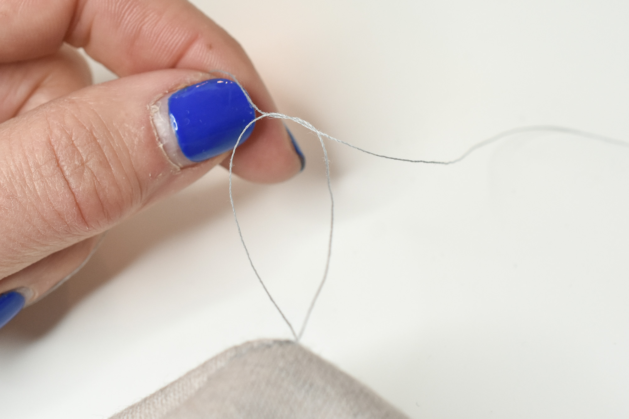 Sewing darts on knits: Step-by-step tutorial – The Last Stitch