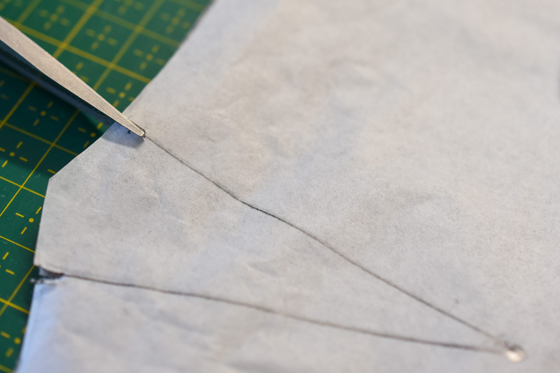 Sewing darts on knits: Step-by-step tutorial – The Last Stitch